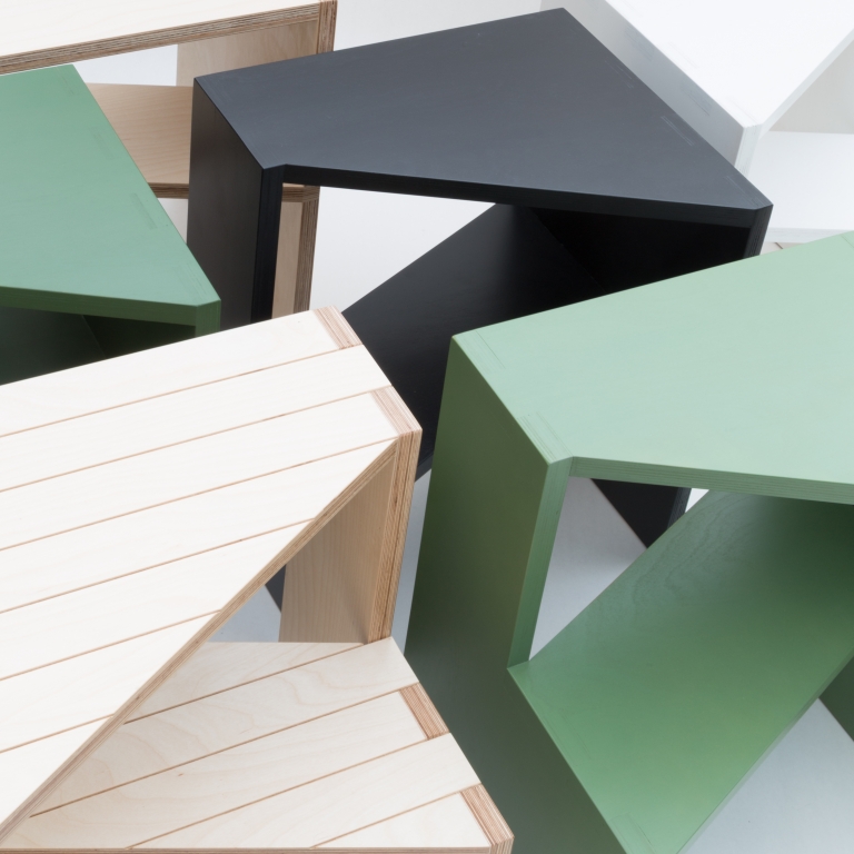 Ganzenpaskruk - Multiplex Berk Zwart - Links | Ann Pauwelijn